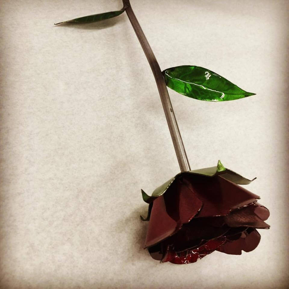 Beautiful and Everlasting Metal Rose with Heart Shaped Base- DXF SVG f ...